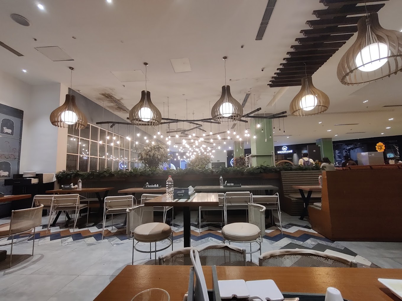 Best Restaurants In VR Mall Chennai - Chennai Secrets