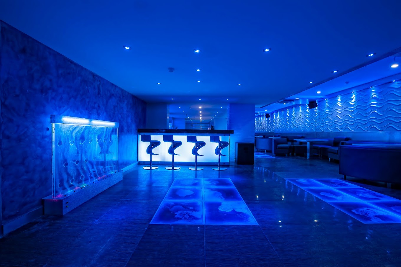 Top 10 Resto Bars In Chennai For A Couple - Chennai Secrets